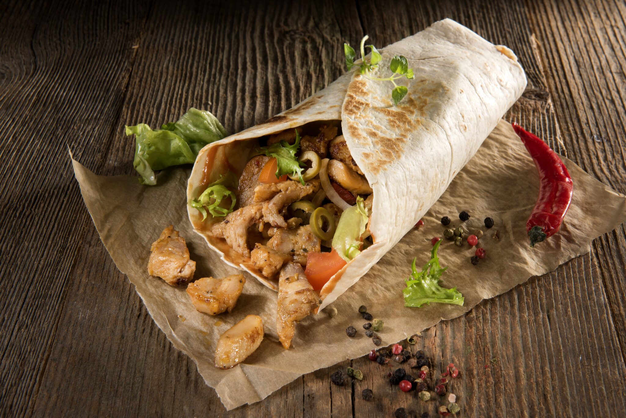 Homemade spicy chicken kebab - inspirations | Aves